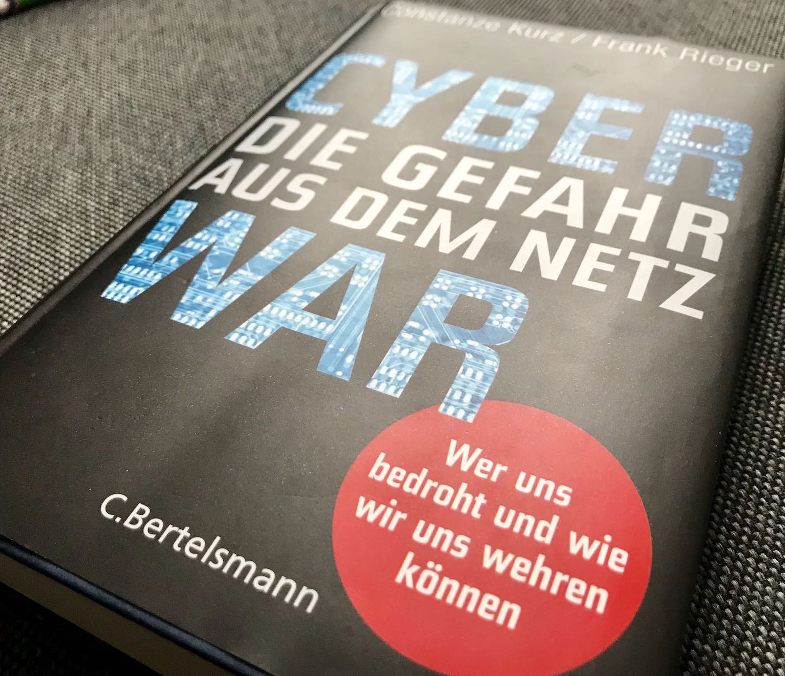 Buchrezension: Cyber War - Die Gefahr aus dem Netz - jiaa.io Blog